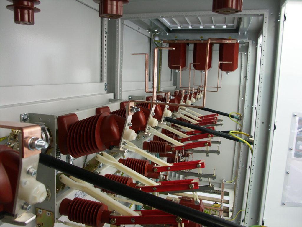 Mittelspannungs-Schaltanlagen, Schaltschränke bis 30 kV, nach Maß.